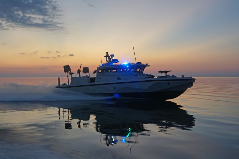 40 Defiant Image Gallery | Metal Shark