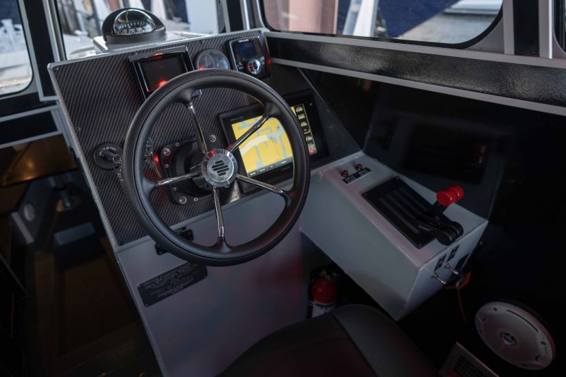 40 Defiant Tender Gallery | Metal Shark